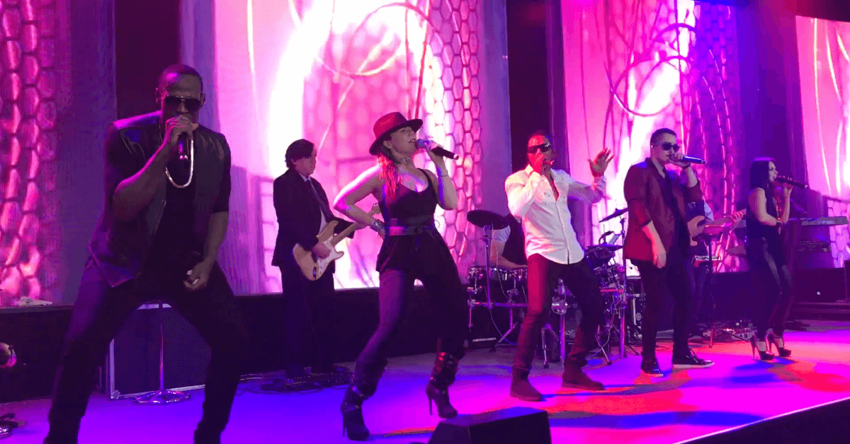 Hire a Corporate Event Band for Your Award Ceremony